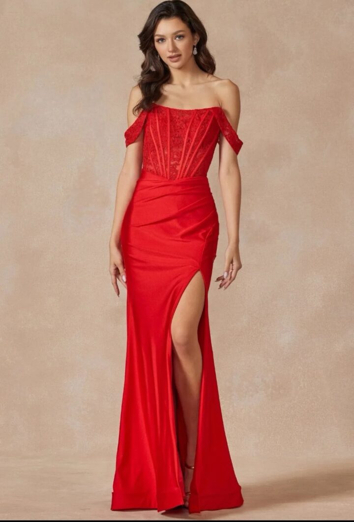 Corpiño y falda con abertura - Trebol Moda